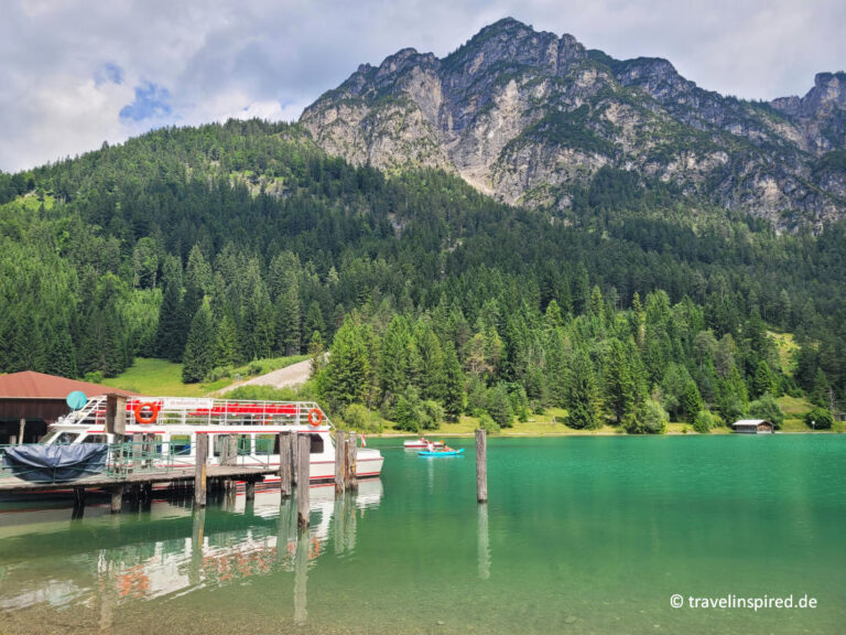 Plansee: Wandern an Tirols malerischem Bergsee | Travelinspired
